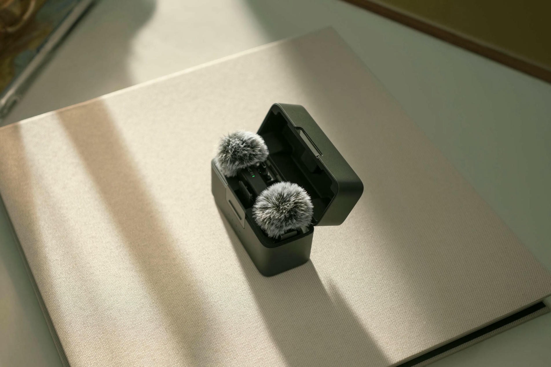 Phụ Kiện DJI Mic Mini Charging Case Chính Hãng, Giá Tốt Tại VJShop