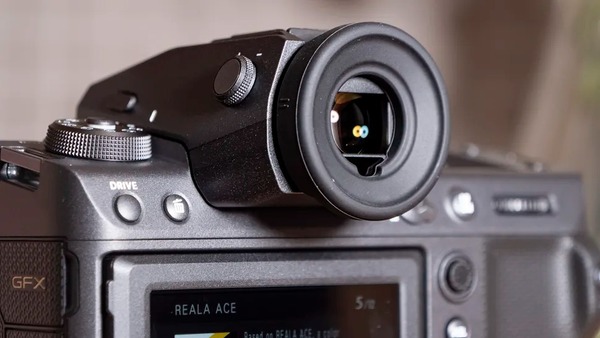 Fujifilm GFX100 II Và GFX 100: Phiên Bản Mới Có Gì Đặc Biệt?