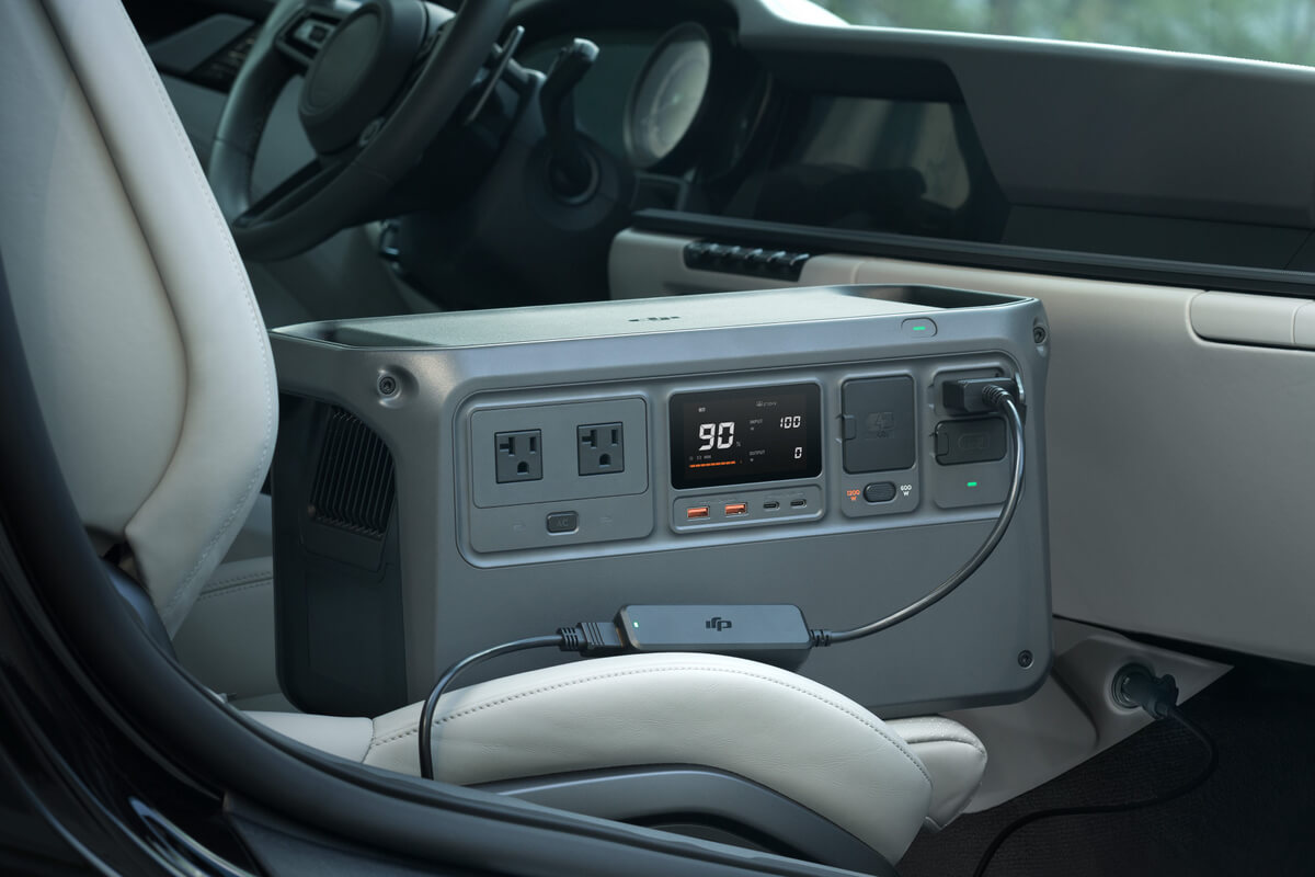 DJI Power SDC to Car Charger Plug Power Cable (12V) Chính Hãng